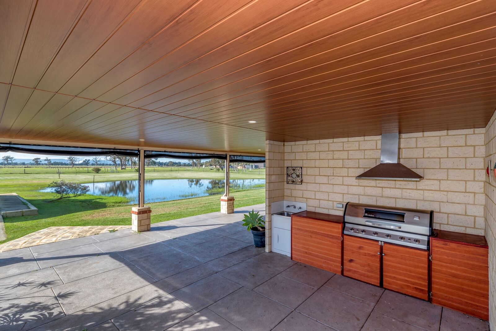 Residential – QuickBoard™ V-Joint Cherry | Perma Composites