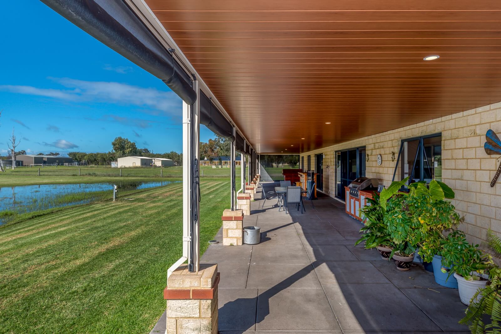 Residential – QuickBoard™ V-Joint Cherry | Perma Composites